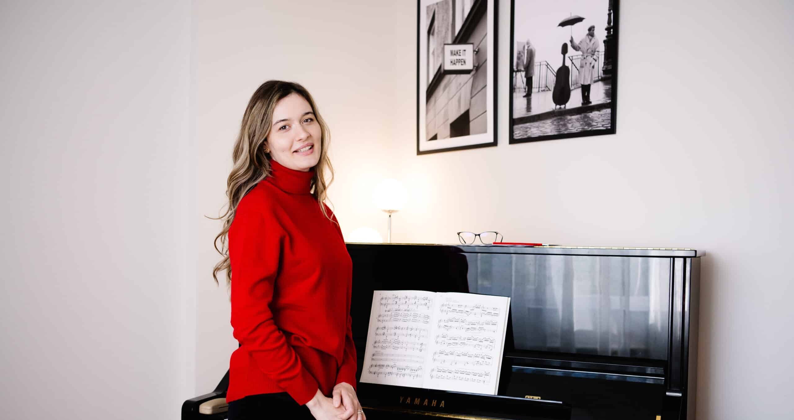 Biography - Maria Damaschin